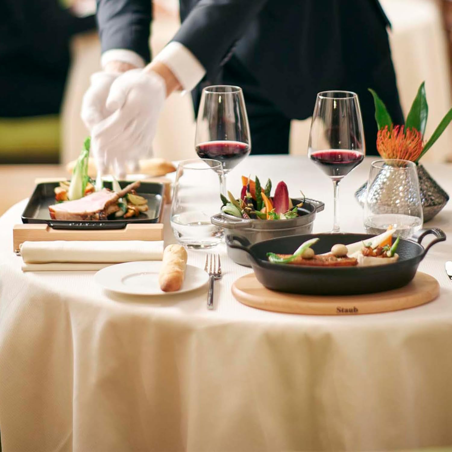 Staub Cast Iron 9.5-inch x 6.75-inch Oval Baking Dish - Matte Black ...